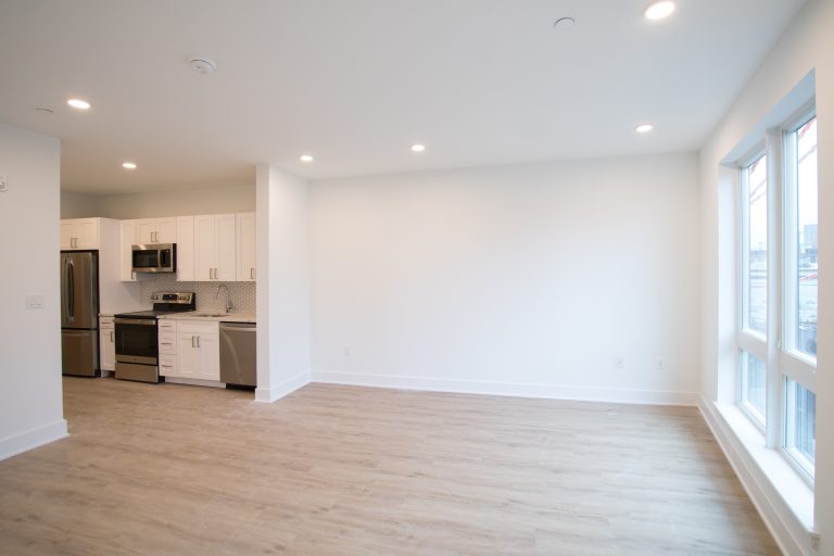 1325 N Lee Street - OCF Realty